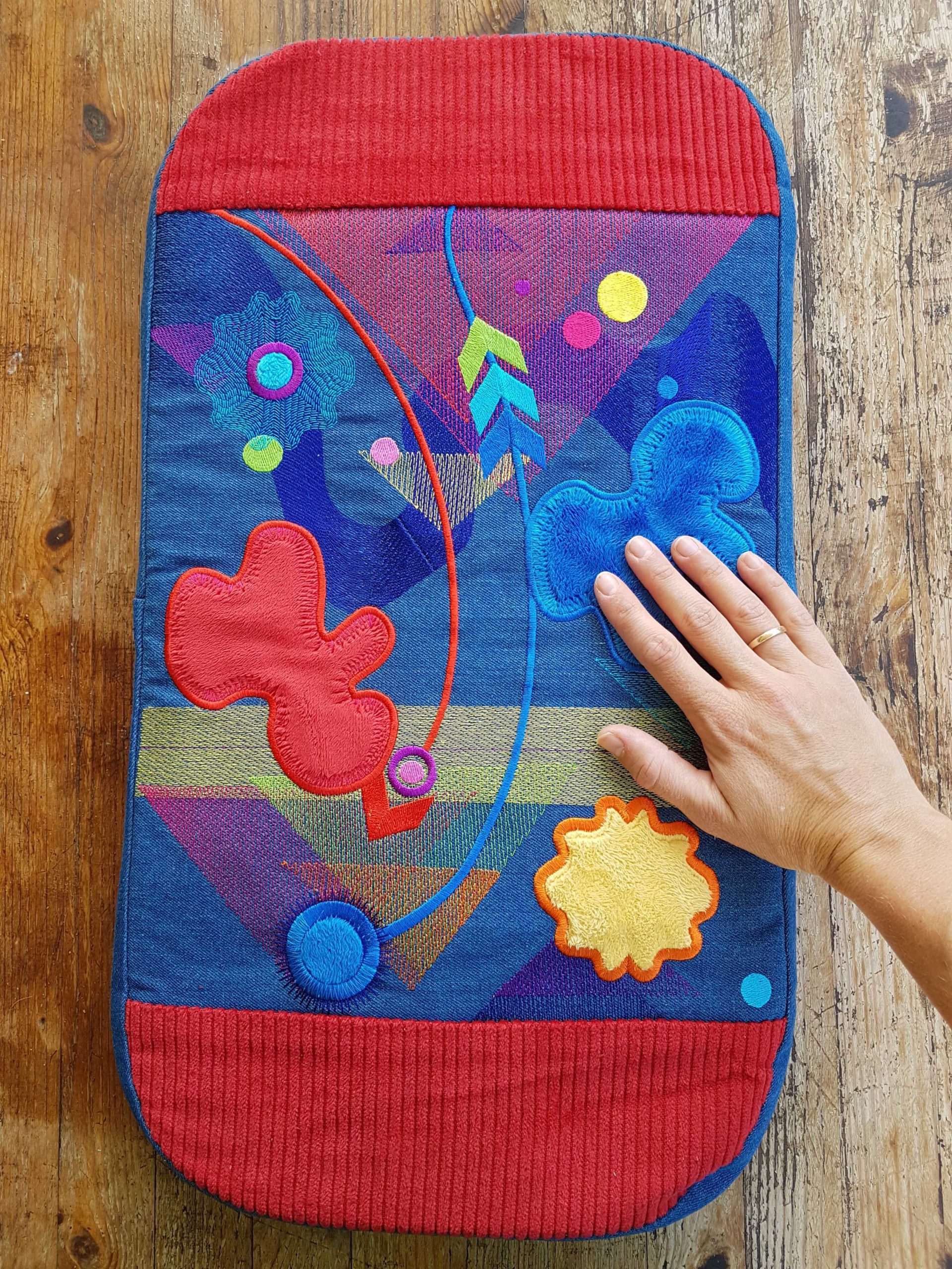 Vibro-Tactile Textiles: a therapeutic sensory interface – ANNA BLUMENKRANZ